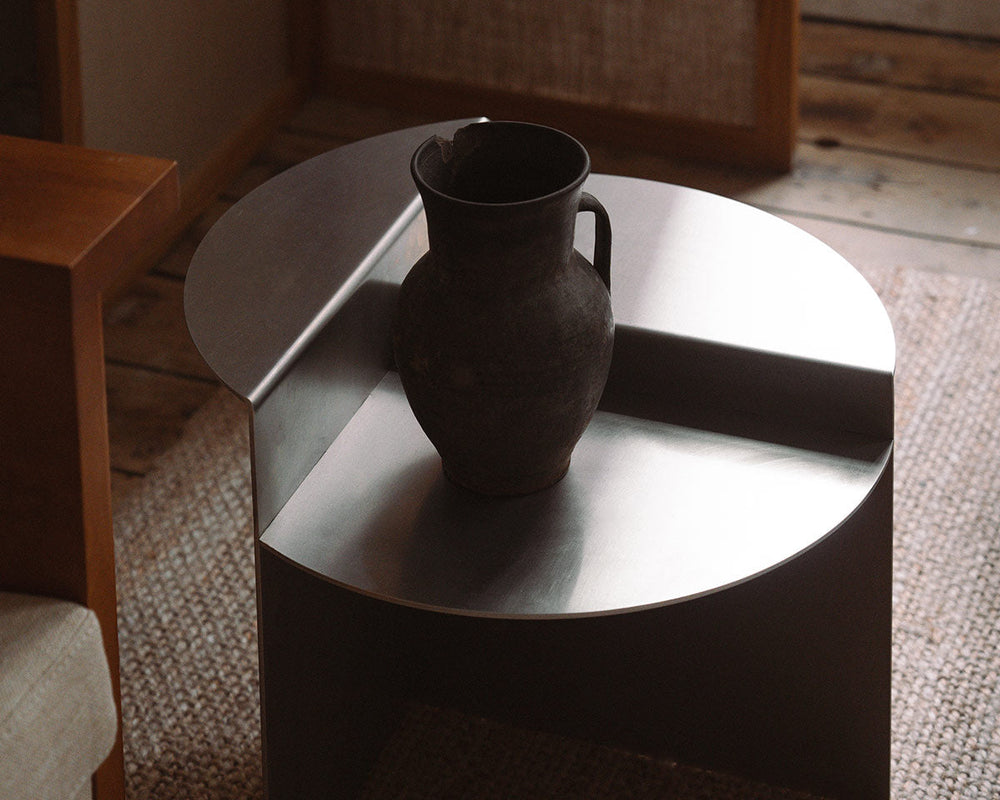 Rivet Side Table | Aluminum – FRAMA