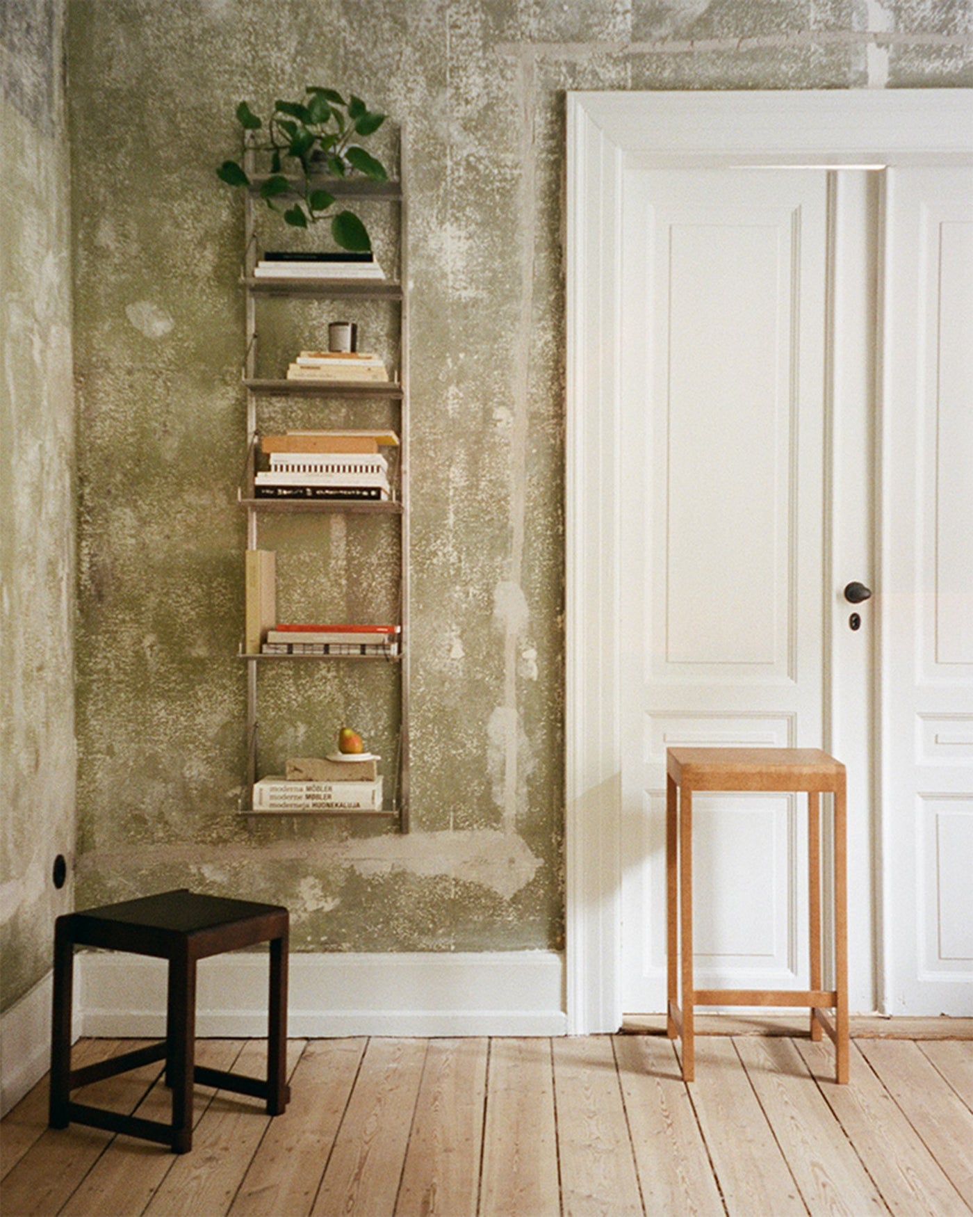 Shelf Library Inspiration – FRAMA